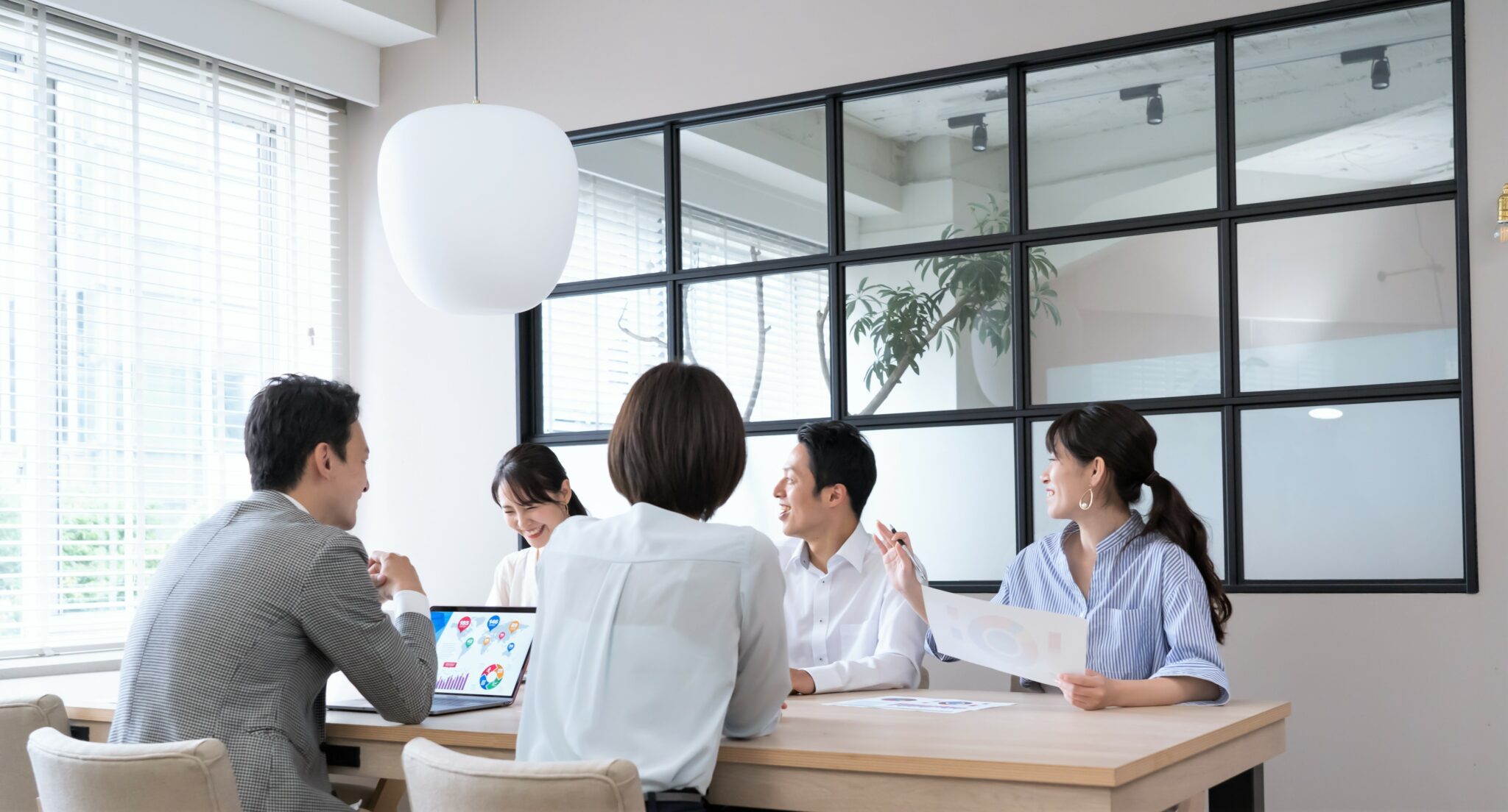 オフィスの休憩室が重要な理由とは? 設置するメリットやあると嬉しい設備 Tea Topics ティーサービス情報 株式会社ダイオーズ